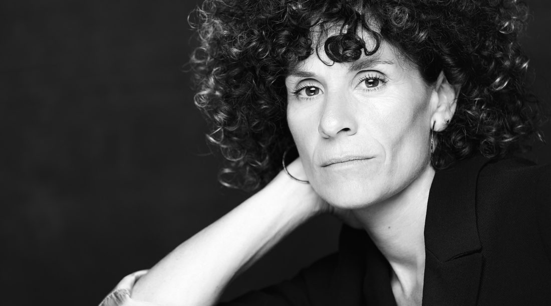 Parlem de la novel·la La Trena, amb l'actriu Marta Marco - Biblioteca ...